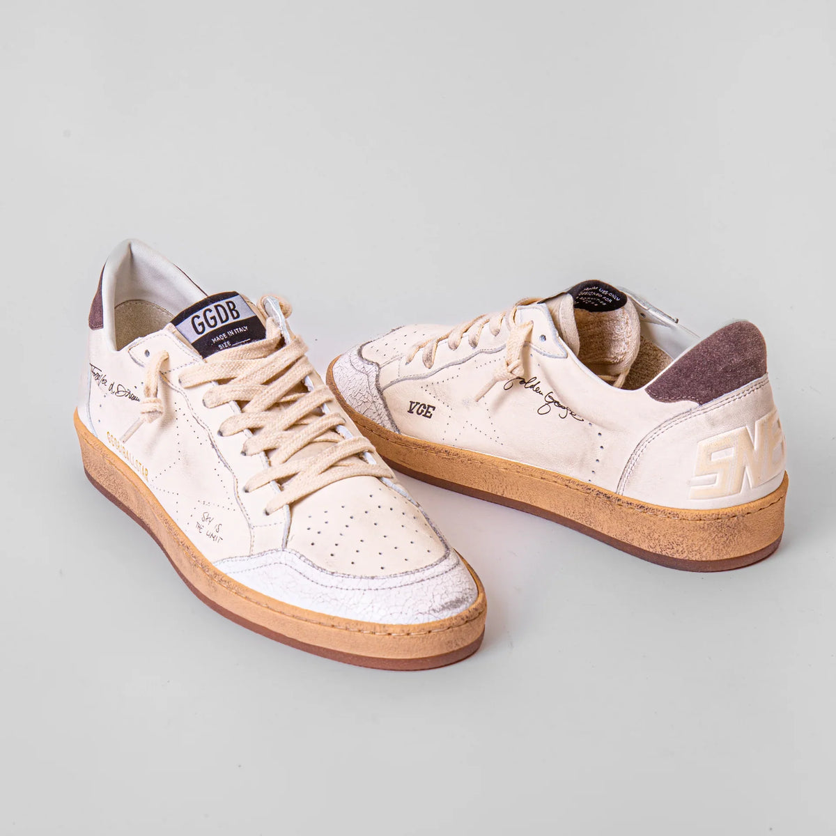 SNEAKERS – THE BASEMENT
